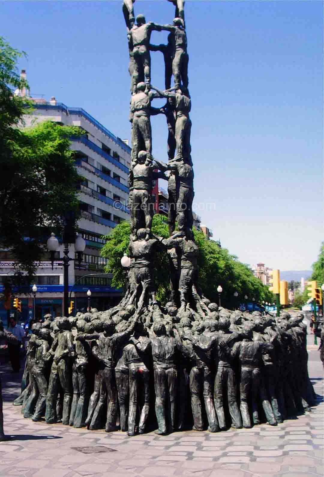 Human towers in Tarragona Castells competition in Catalonia video