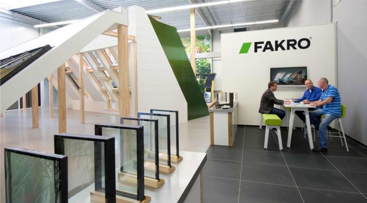 FAKRO Мансардные окна и чердачные лестницы