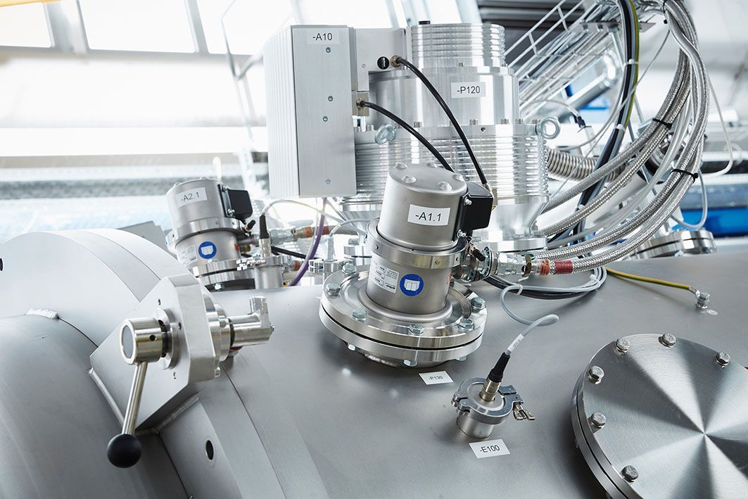 Поставщик вакуумного и криогенного оборудования «Криосистемы»