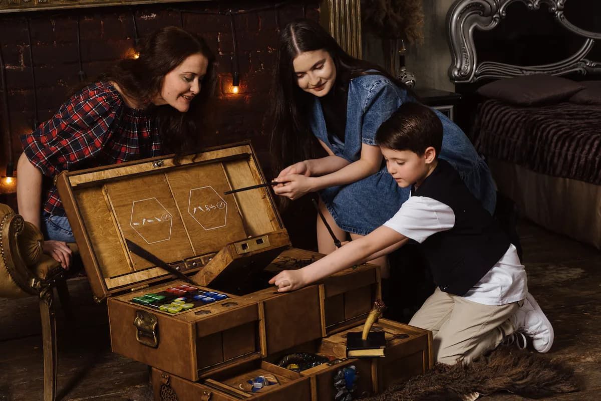 Wizard's chest by Produced Studio is a portable escape game.
